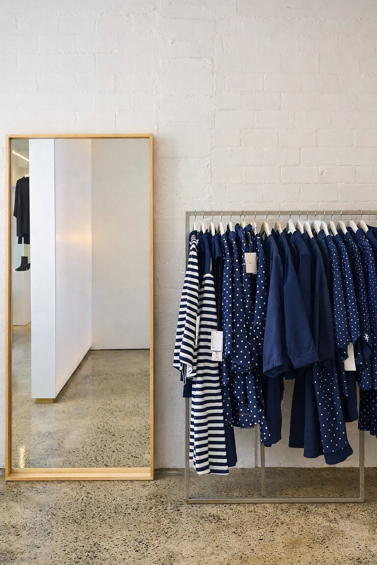 Navy Capsule Wardrobe Ideas! My Guide to Simplify Your Style