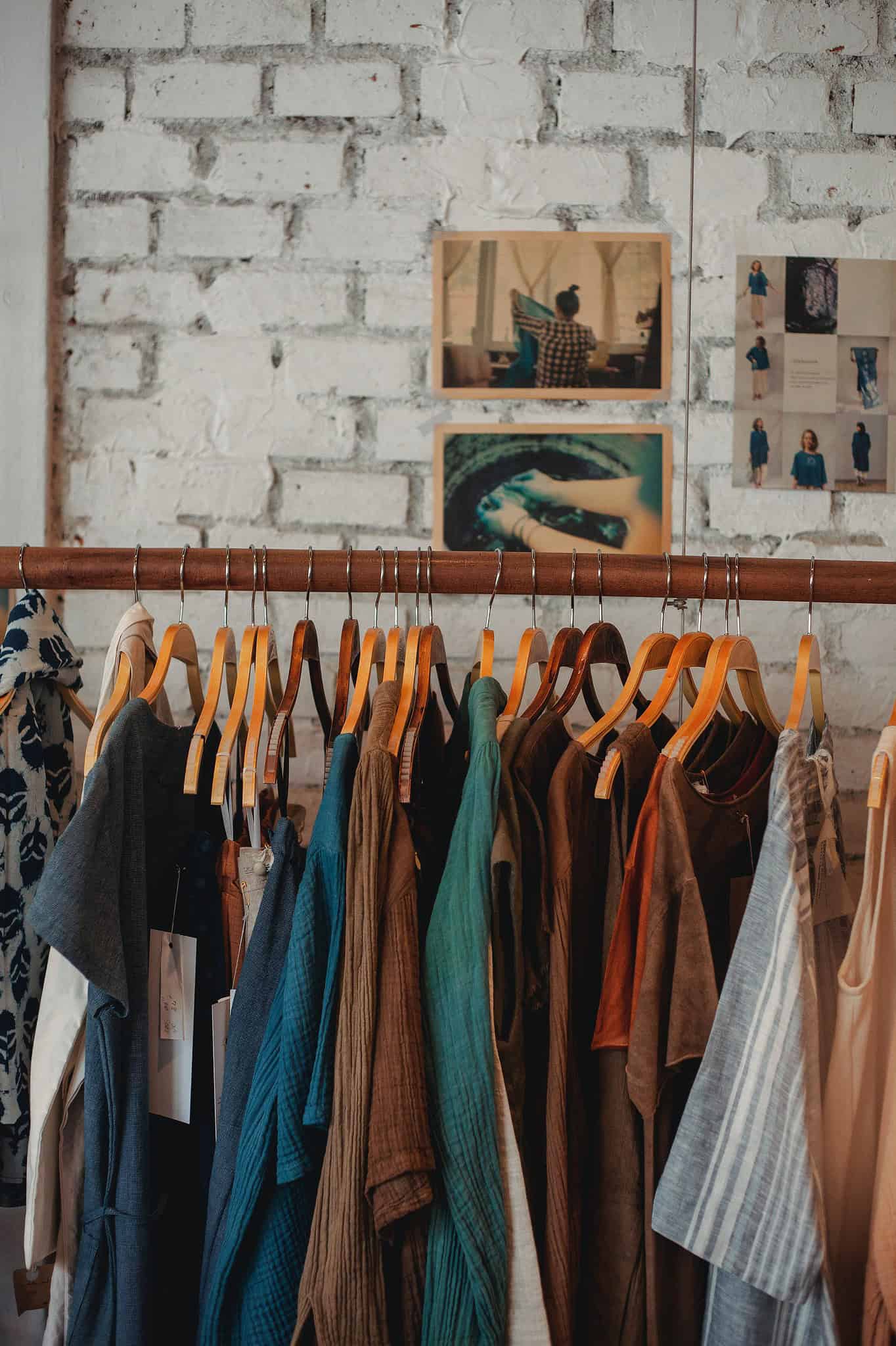 6 Easy Steps To Organize Your Clothes (The Best Guide You Can Have)