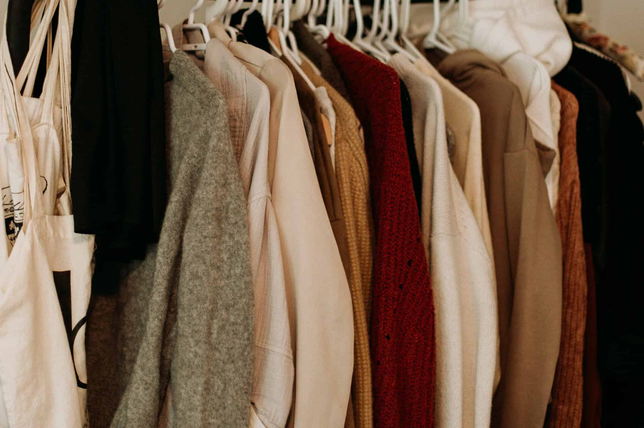 Creating Petite Capsule Wardrobe (Your Ultimate Guide To What Is It and ...