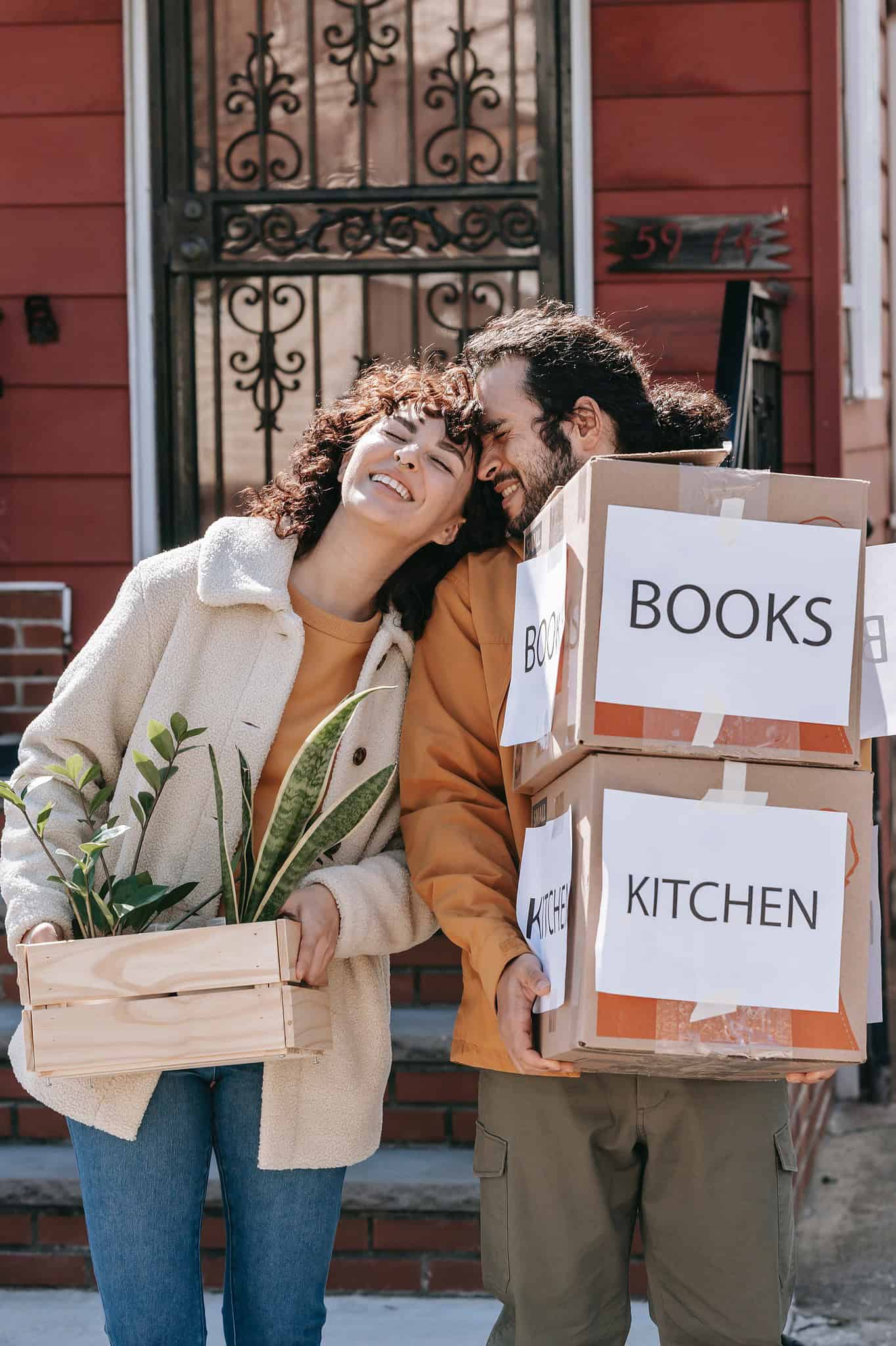 13 Fast Decluttering Tips (Your Comprehensive Guide To Get Rid Of Clutter)