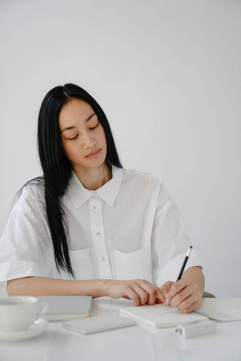The Basics Of Building A Work Wardrobe On A Budget