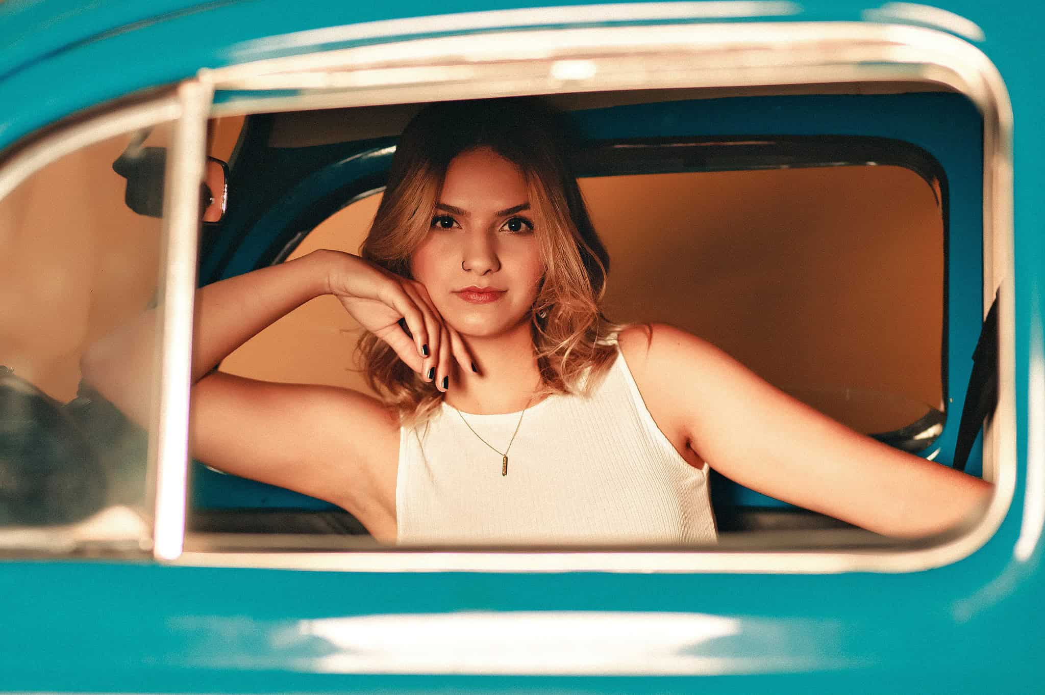 Effortlessly Chic (My Guide To 9 French Summer Capsule Wardrobes)