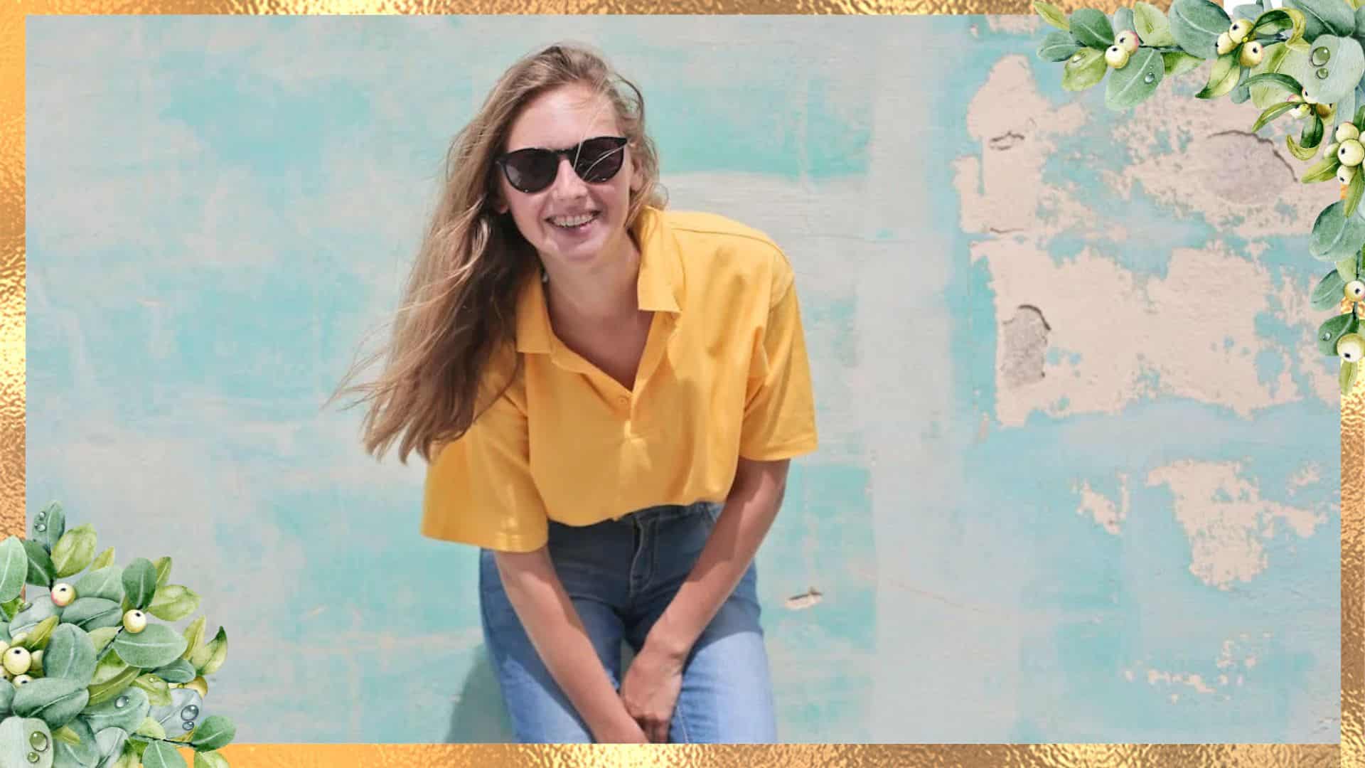 How To Build A Capsule Wardrobe For Short Women (Short And Stylish)