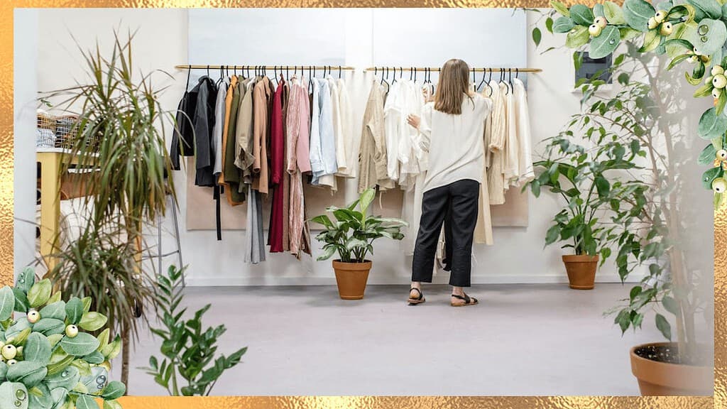 10 Methods Of Building A Basic Wardrobe For Women (Dressing With ...