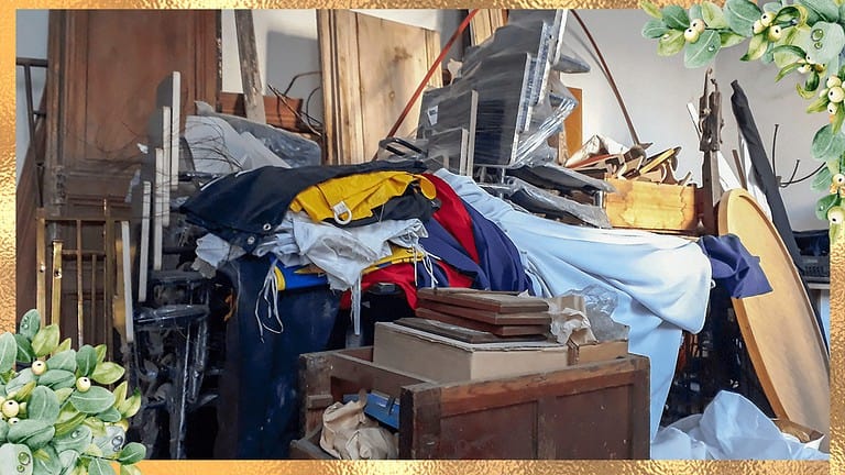 Conquering Hoarding Problems For A Clutter-Free Life - Alison's Notebook