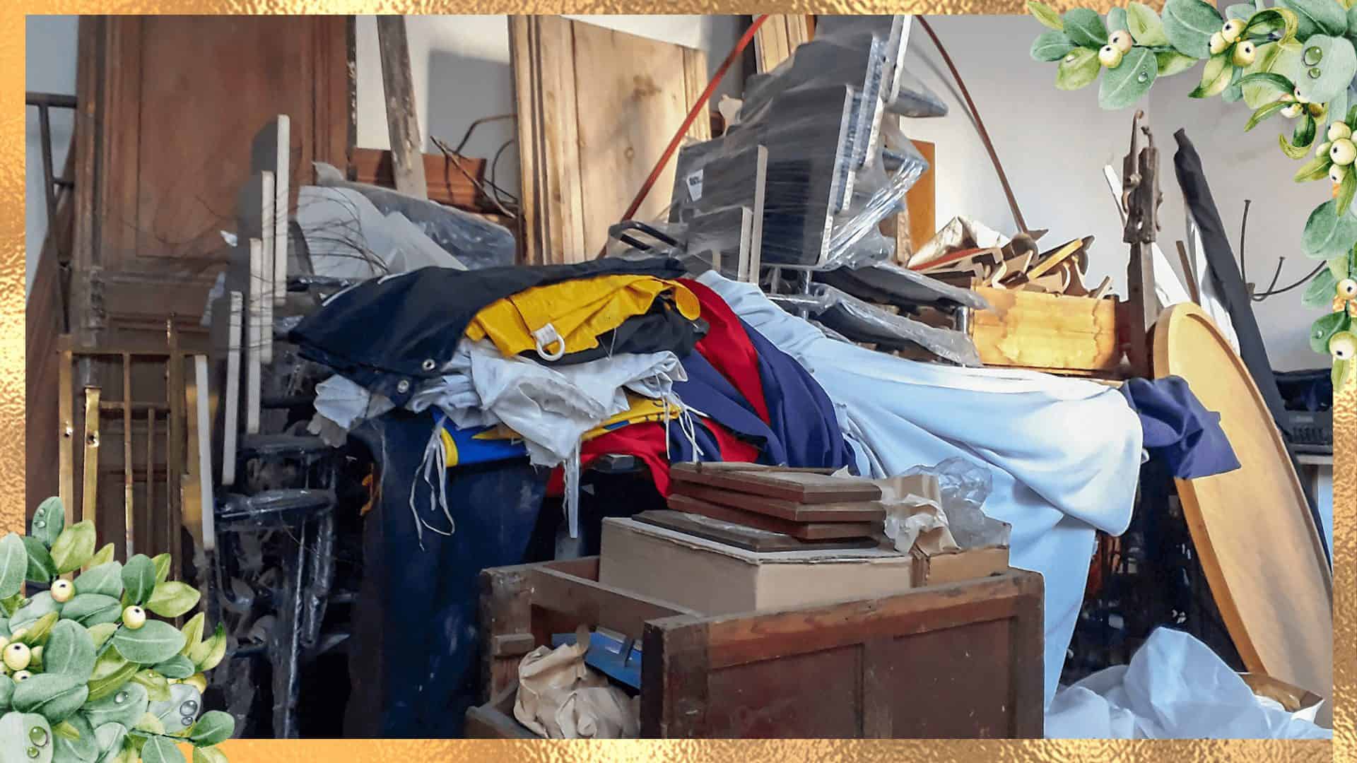 Hoarding And Mental Illness (Why They're Connected) - Alison's Notebook